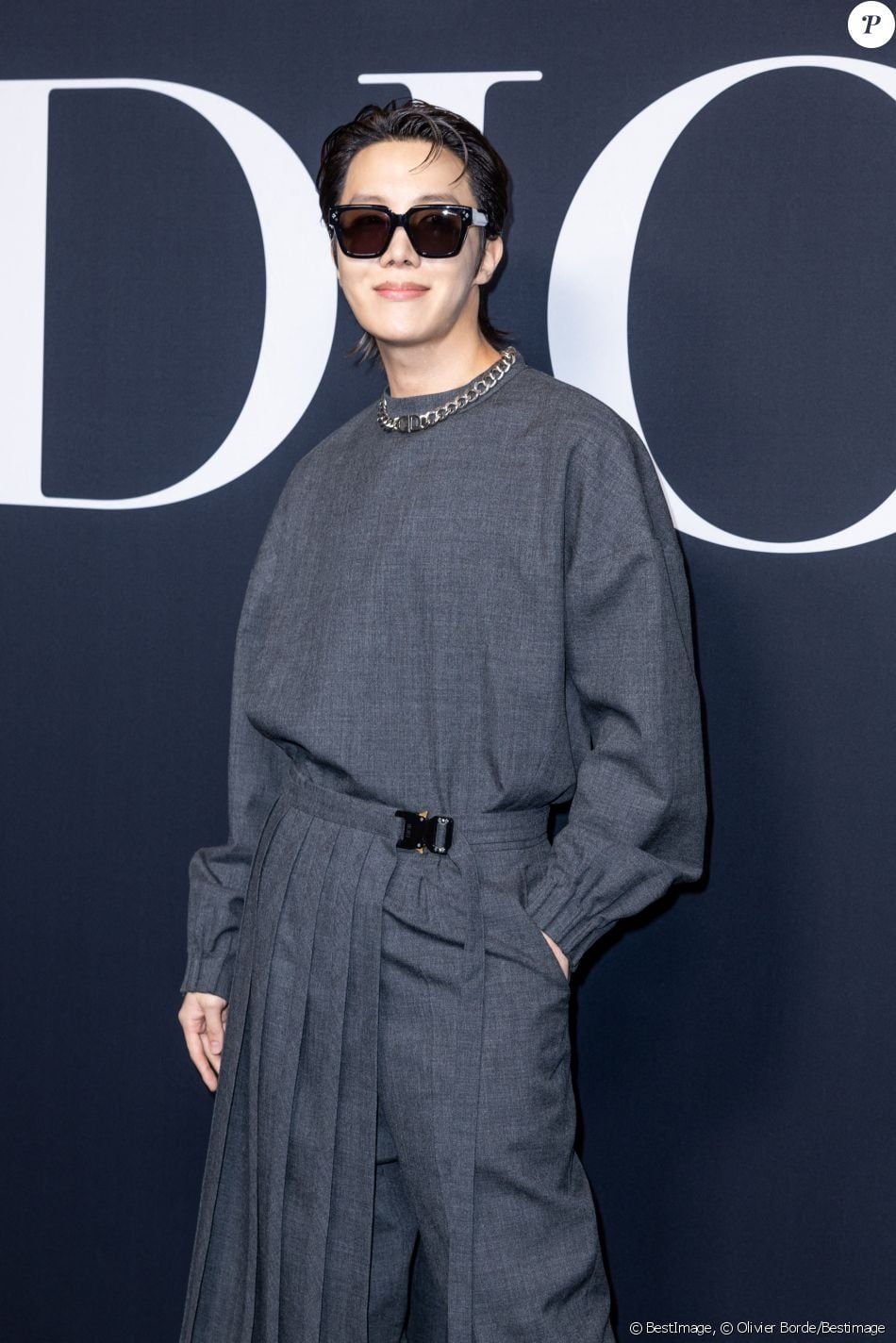J-Hope (Jung Ho-seok du boys band sud-coréen BTS) - Photocall du défilé ...