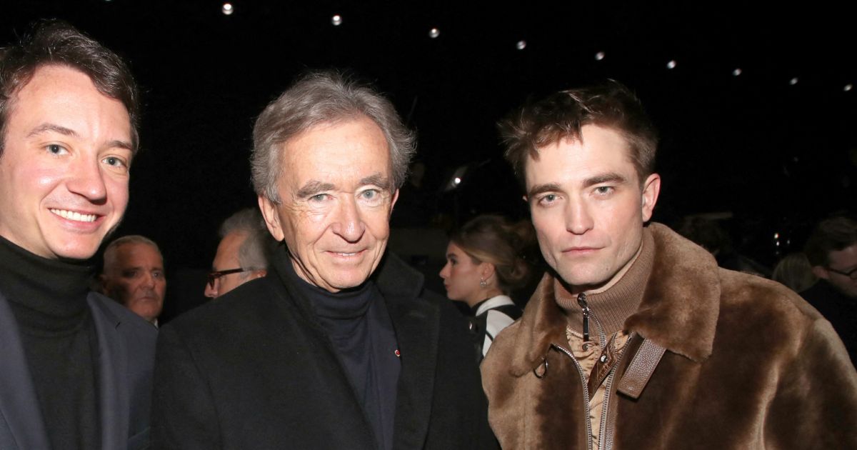 Frédéric Arnault, Antoine Arnault et Robert Pattinson - Front Row du ...