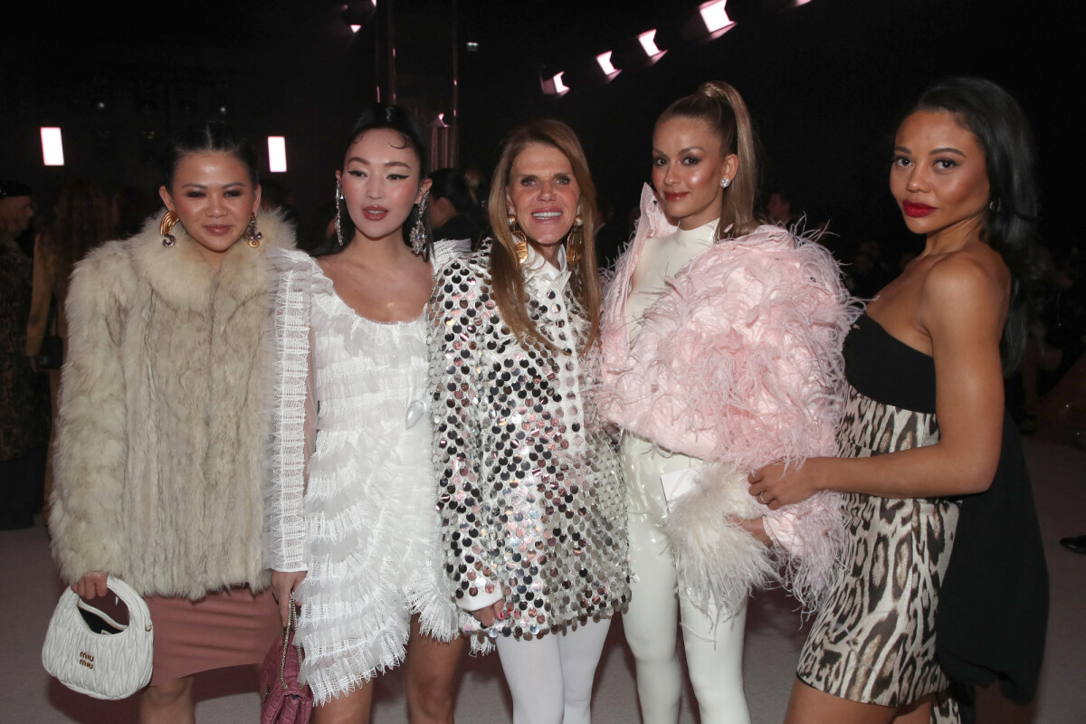 Photo : Nichapat Suphap, Korlan Madi, Anna Dello Russo, Natasha ...