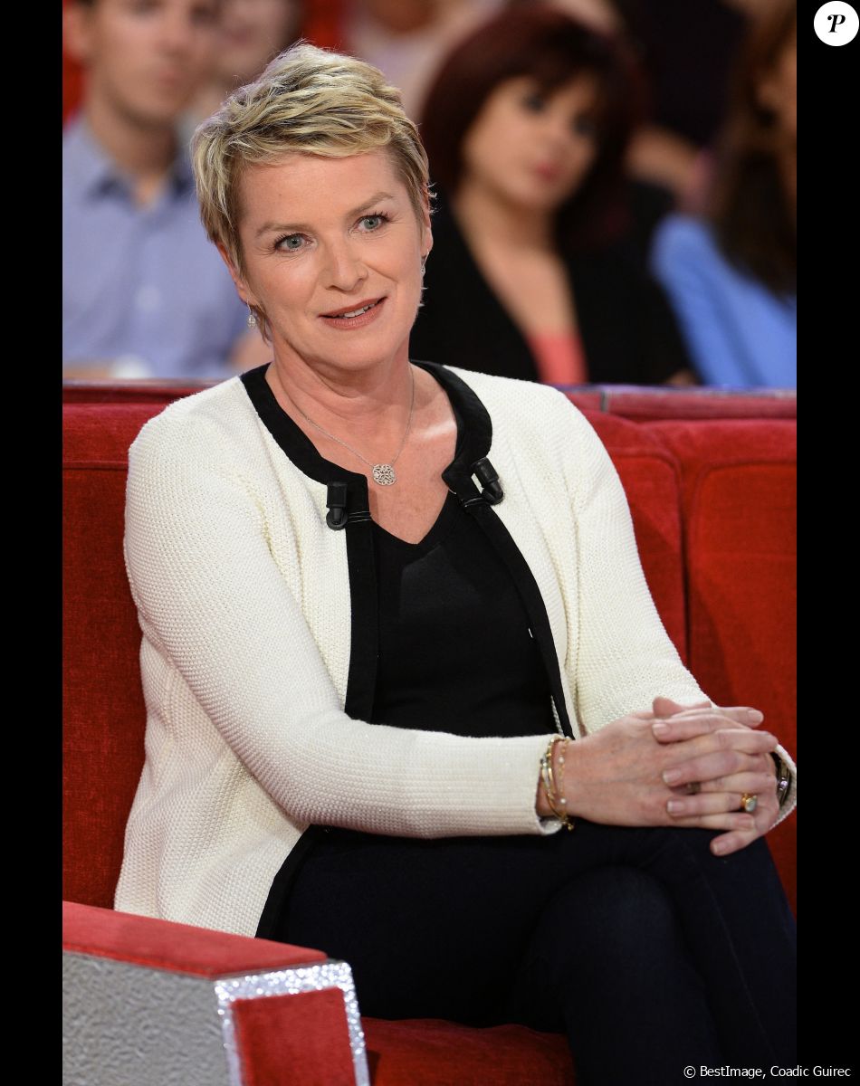 Élise Lucet : Sa très discrète soeur Sophie ne lui ressemble pas du ...