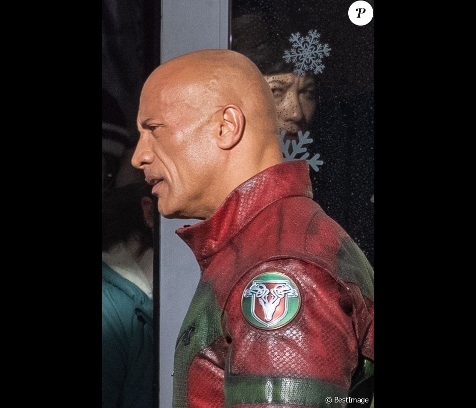 Exclusif - Dwayne Johnson et Chris Evans tournent la comédie de Noël ...