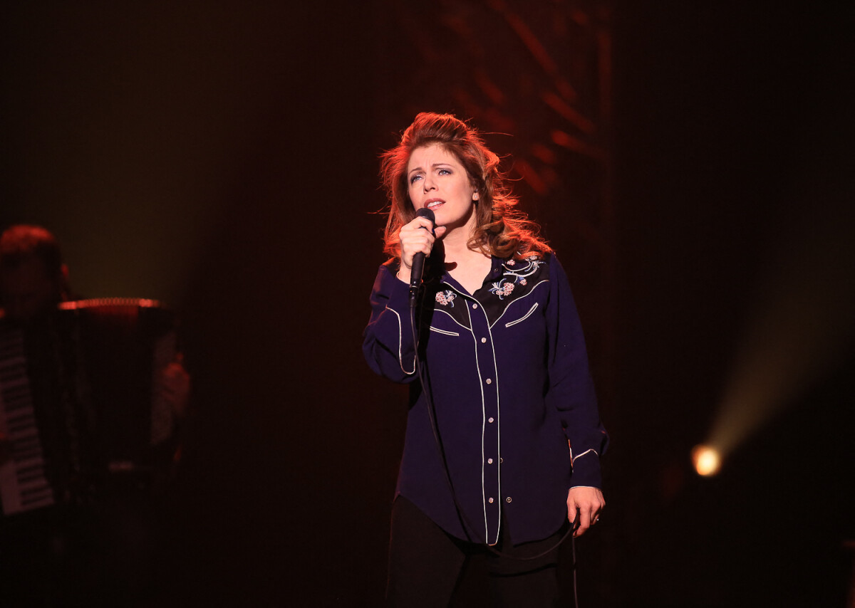 Photo : Isabelle Boulay lors de sa tournee "Chants Libres" au theatre ...
