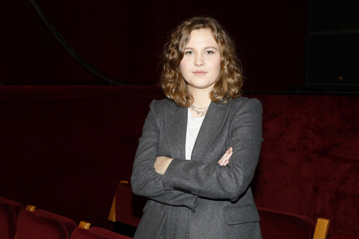 Photo : Exclusif - La révélation féminine Emma Peters - Conférence de ...