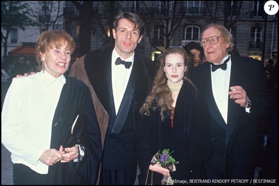 Archives - Lambert Wilson avec ses parents Georges Wilson et Nicole Mulon en 1992. - Purepeople