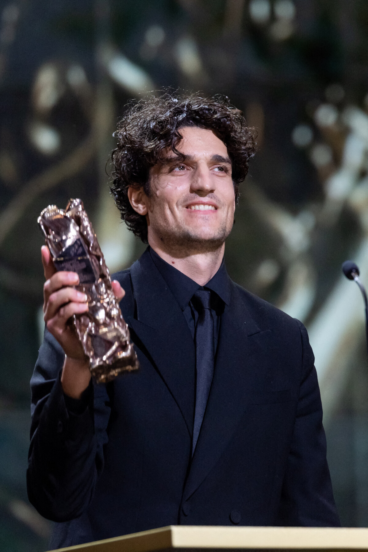 Photo : Louis Garrel celui du Meilleur scénario original remis par ...