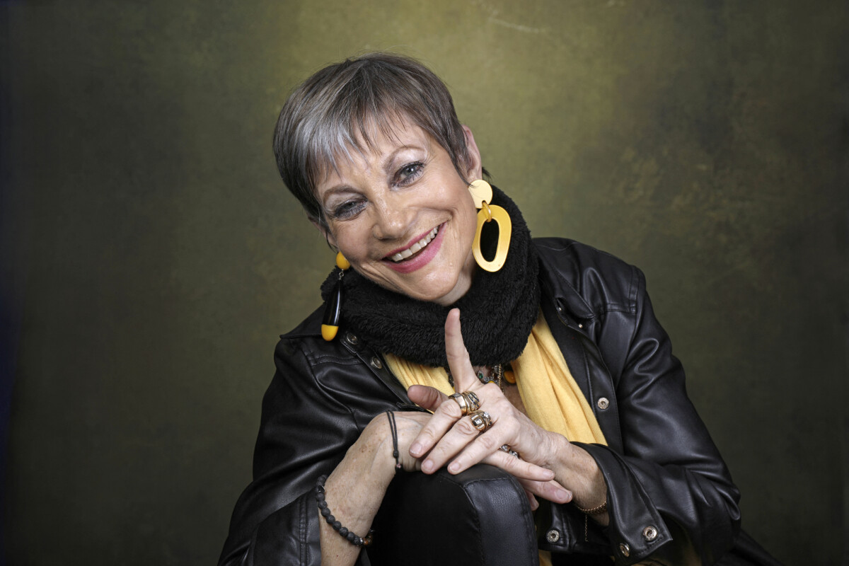 Photo : Portrait de Isabelle Morini-Bosc lors de l'enregistrement de l ...