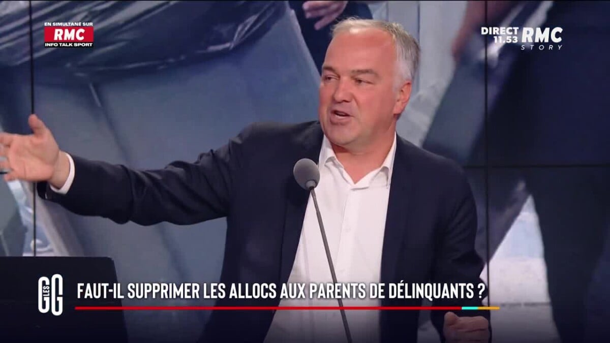 Vidéo : Olivier Truchot annonce le départ d'un chroniqueur emblématique ...