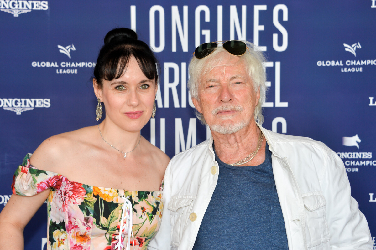 Photo Exclusif Hugues Aufray Et Sa Compagne Muriel Photocall Du Photo Exclusif Hugues Aufray Et Sa Compagne Muriel Photocall Du