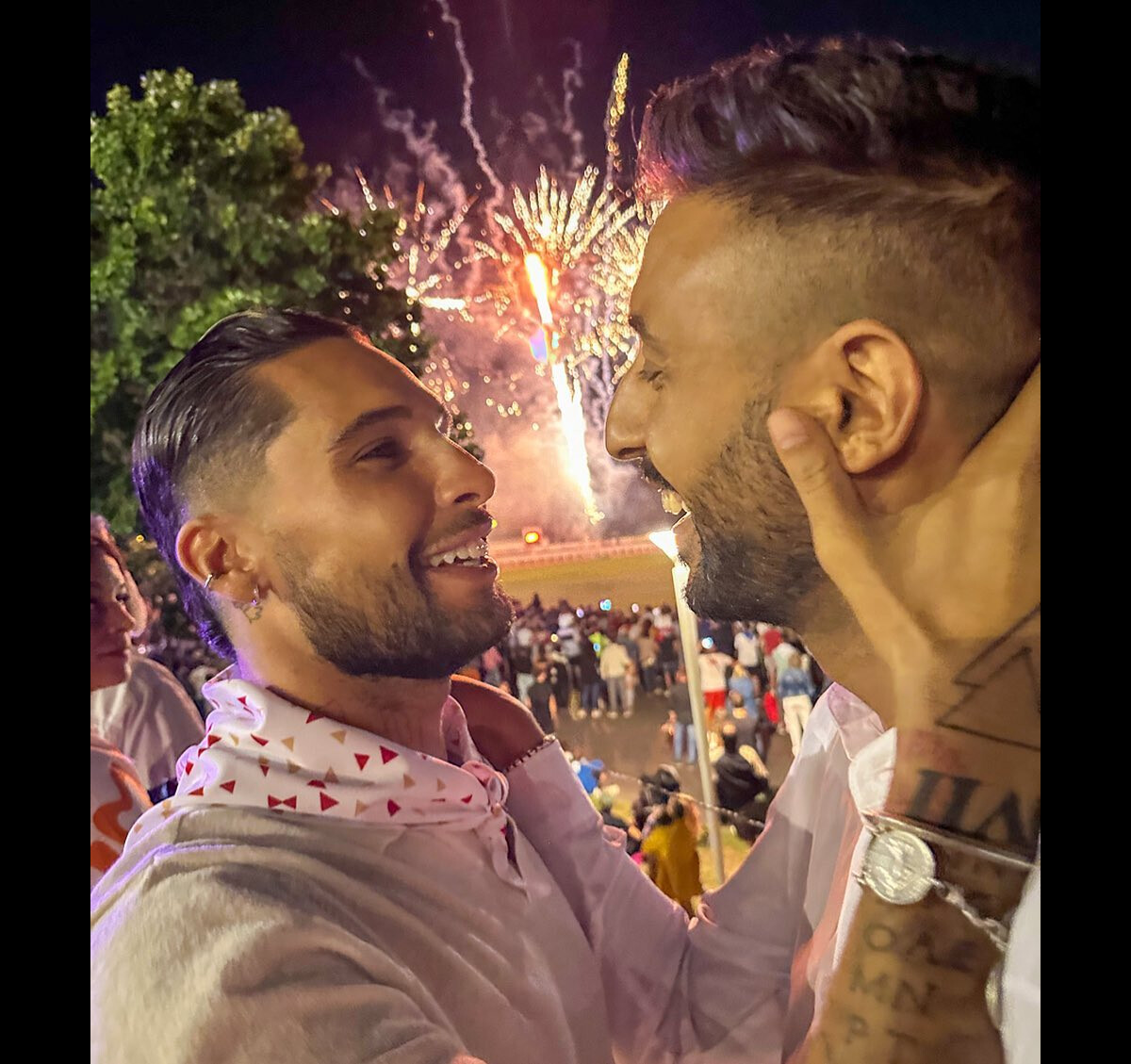 Photo : Depuis, le couple semble voir la vie en rose : la preuve la ...