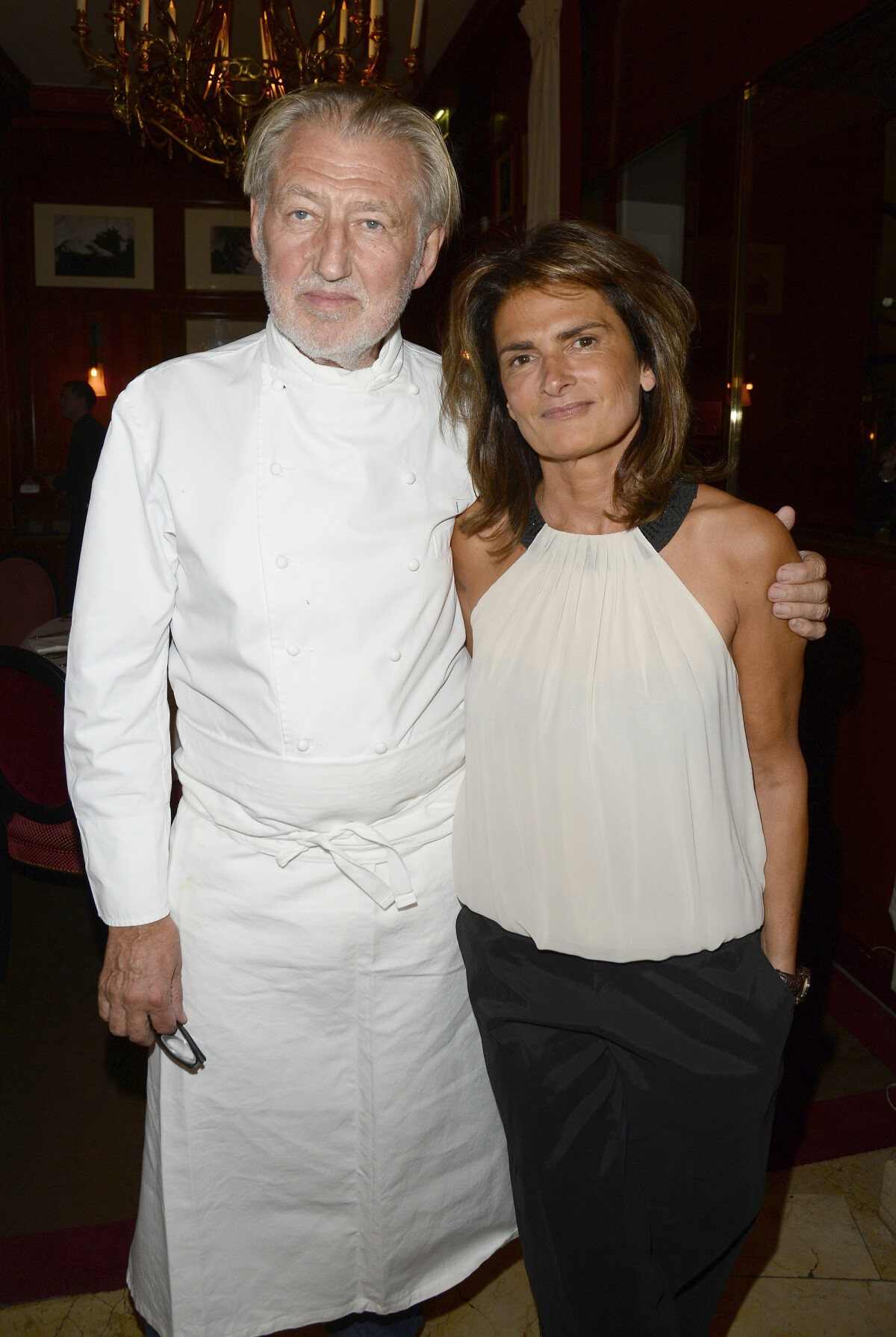 Photo : Au départ, le célèbre chef était marié mais il n'était pas ...