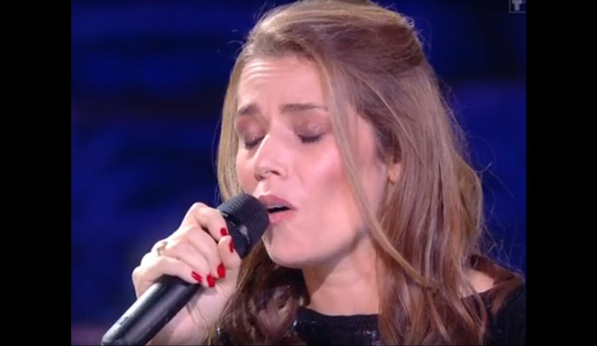 Photo : Emma Daumas a ravi les internautes ce samedi. Prime de la Star ...