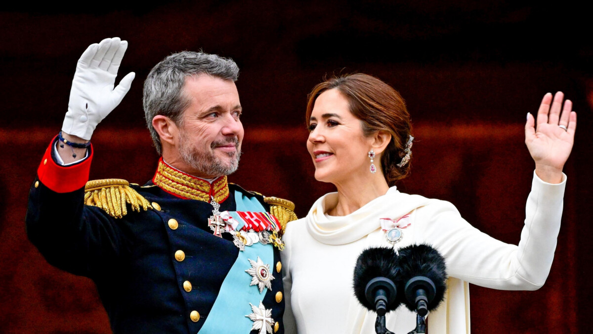Photo : Le roi Frederik X de Danemark et la reine Mary de Danemark ...