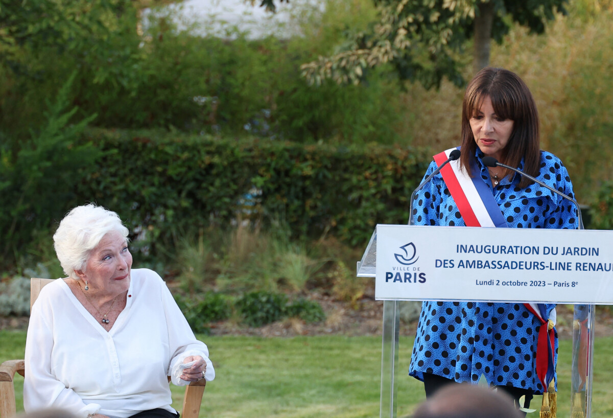 Photo : Line Renaud et Anne Hidalgo, maire de Paris lors de l ...