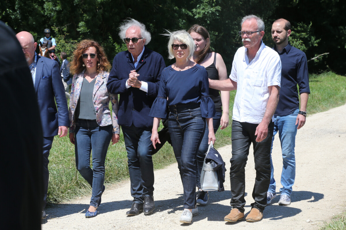 Photo : Jean-Pierre et Isabelle Fouillot, les parents de Alexia Daval ...