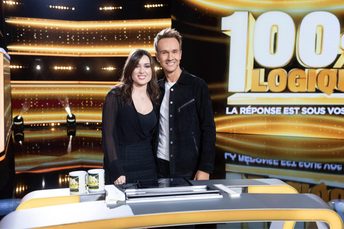 Photo : Elsa Esnoult a opté pour un total look noir et décolleté ...