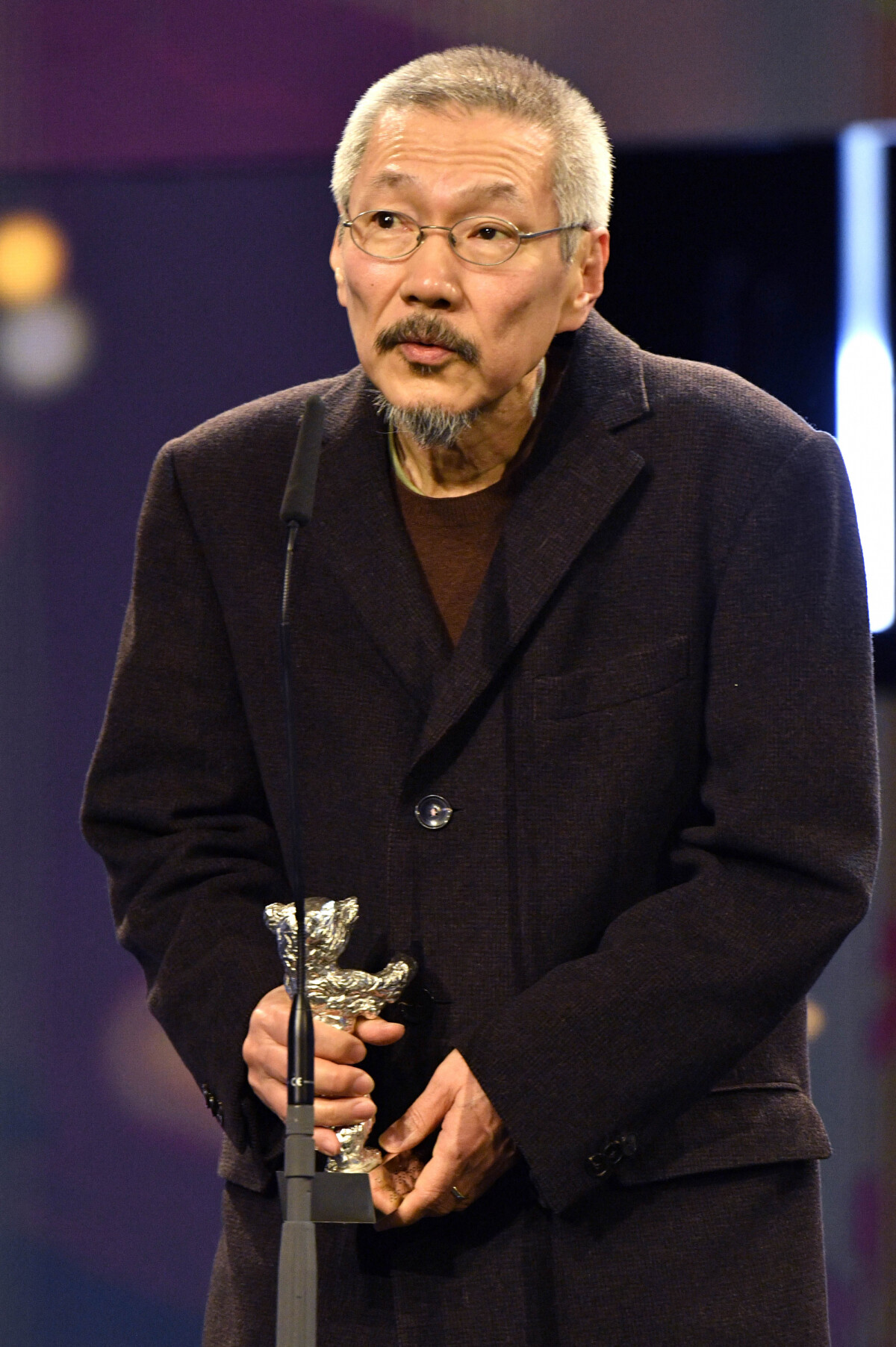 Photo : Hong Sang-soo - Cérémonie de clôture de la de la 74ème édition ...