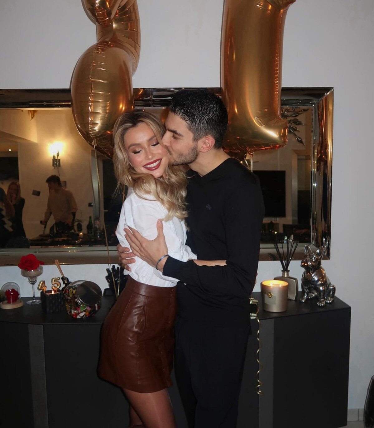 Photo : Esteban Ocon et sa compagne Flavy Barla - Purepeople