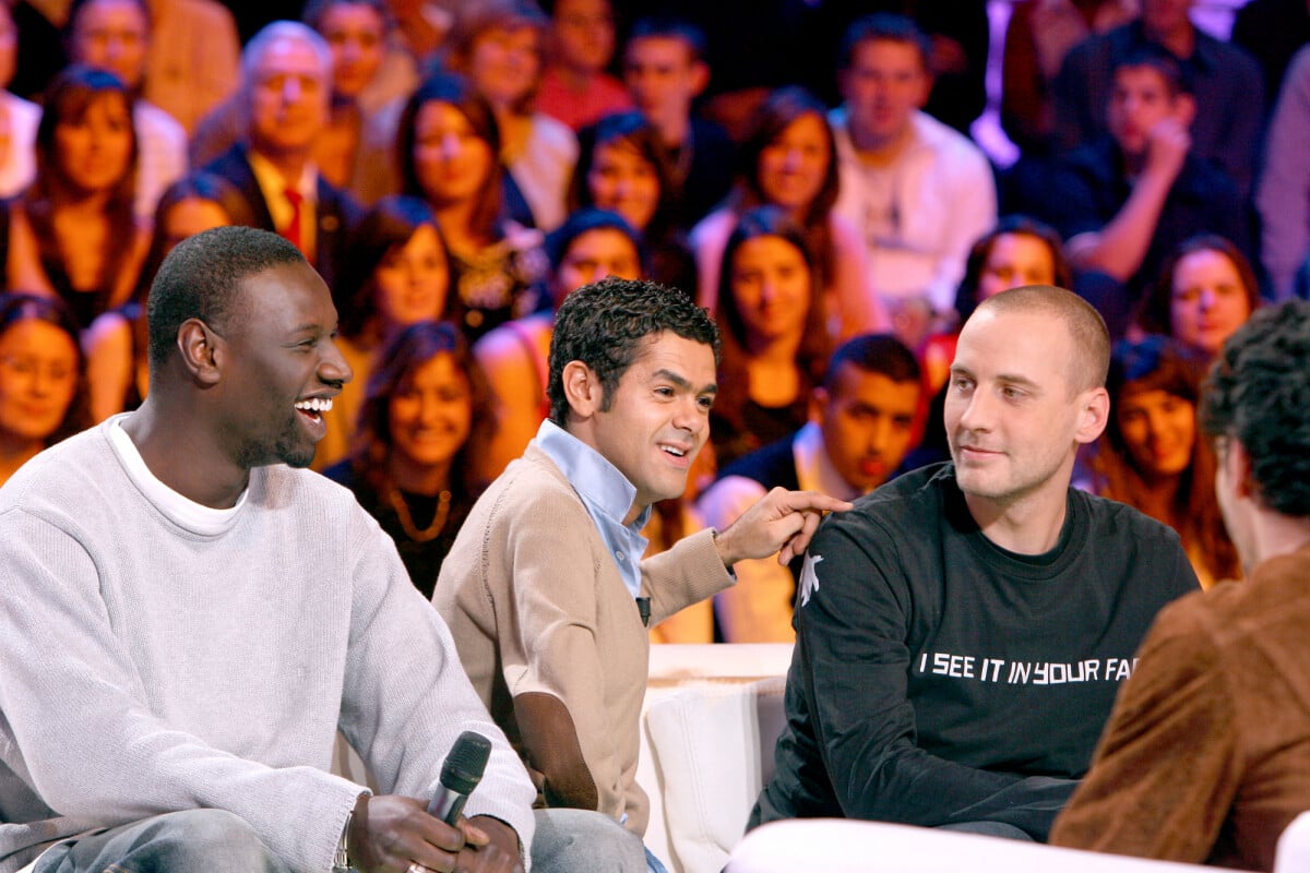 Photo : L'humoriste français Jamel Debbouze (C) et les humoristes Omar ...