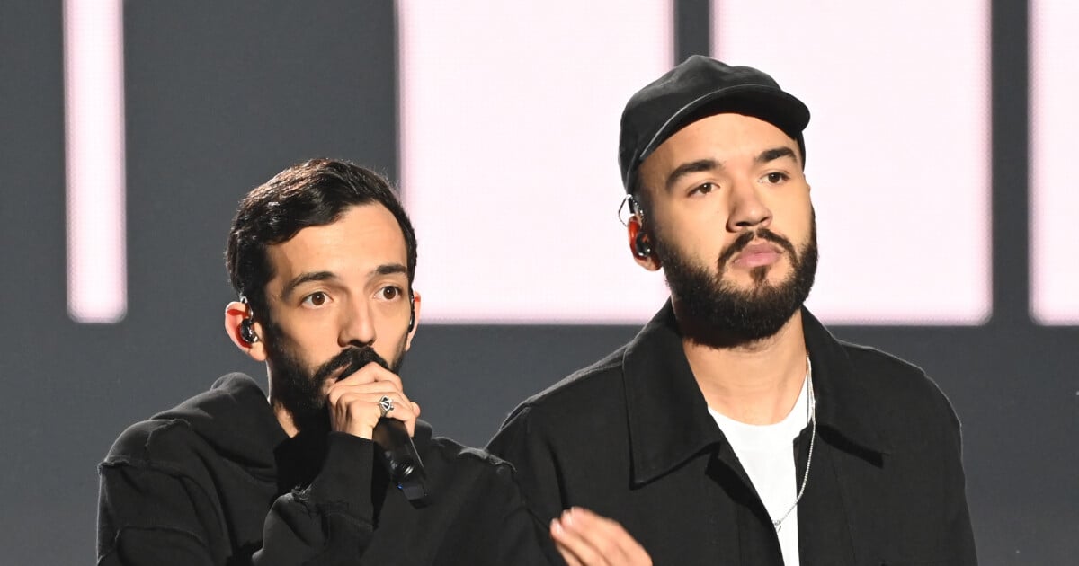 Bigflo et Oli font monter leur mère sur scène en plein concert, la ...