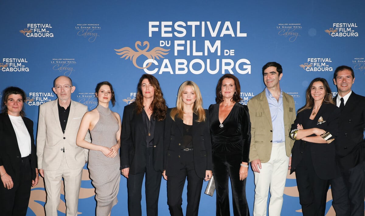 Photo : Marie-Ange Luciani, Laurent Mauvignier, Daphné Patakia, Stéphanie Di Giusto, Virginie ...
