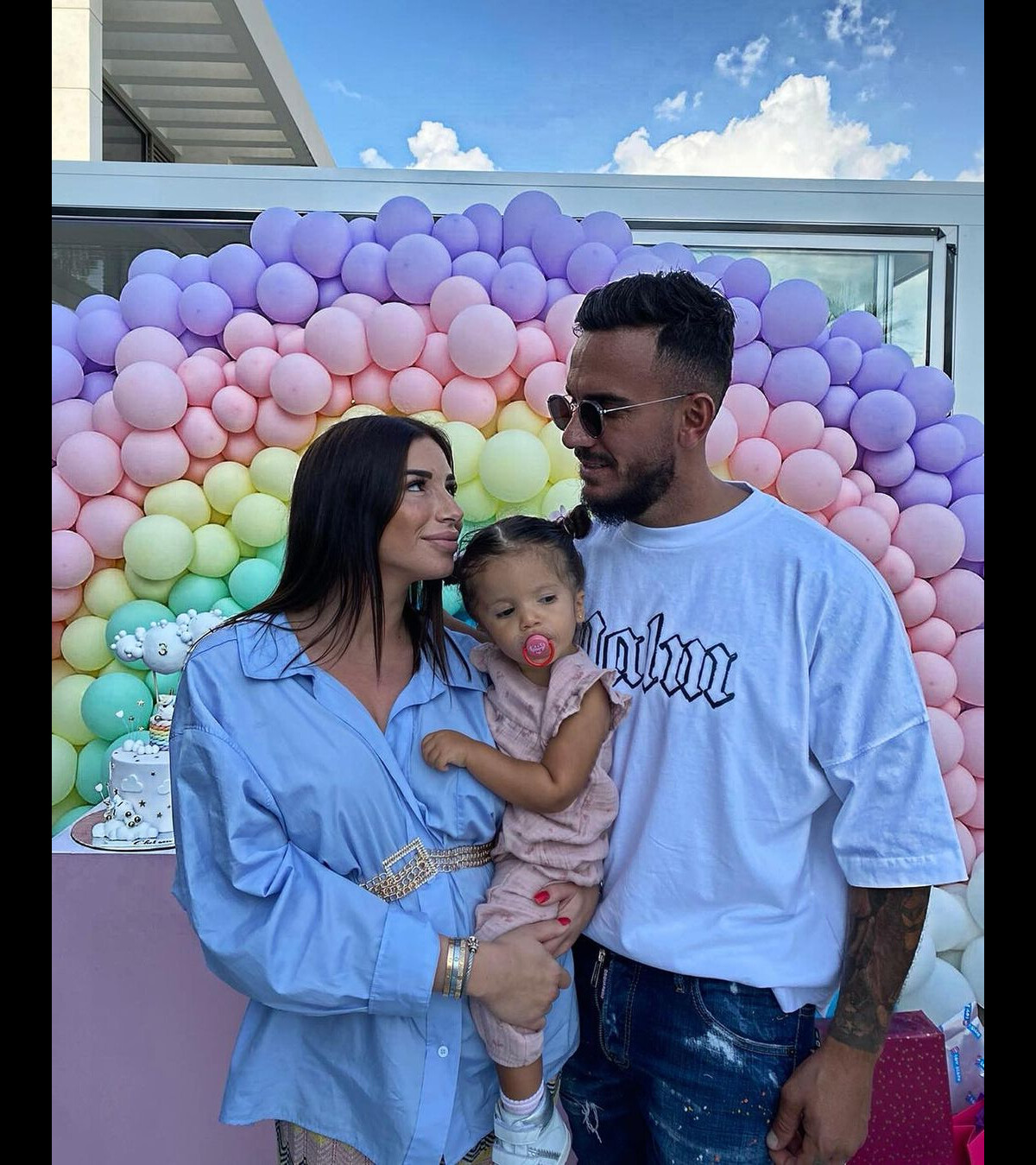 Photo : Liam Di Benedetto avec Christophe et Joy, décembre 2020 - Purepeople