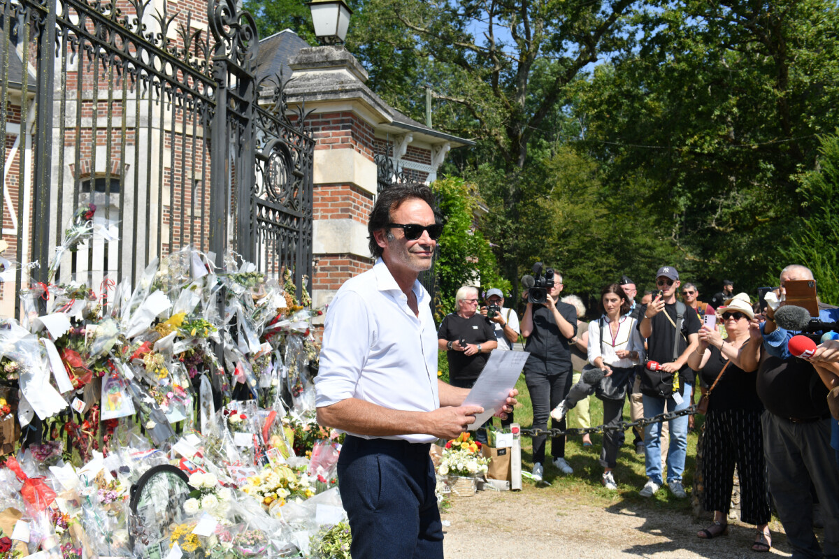 Photo : L'acteur français Anthony Delon remercie les fans de son père ...