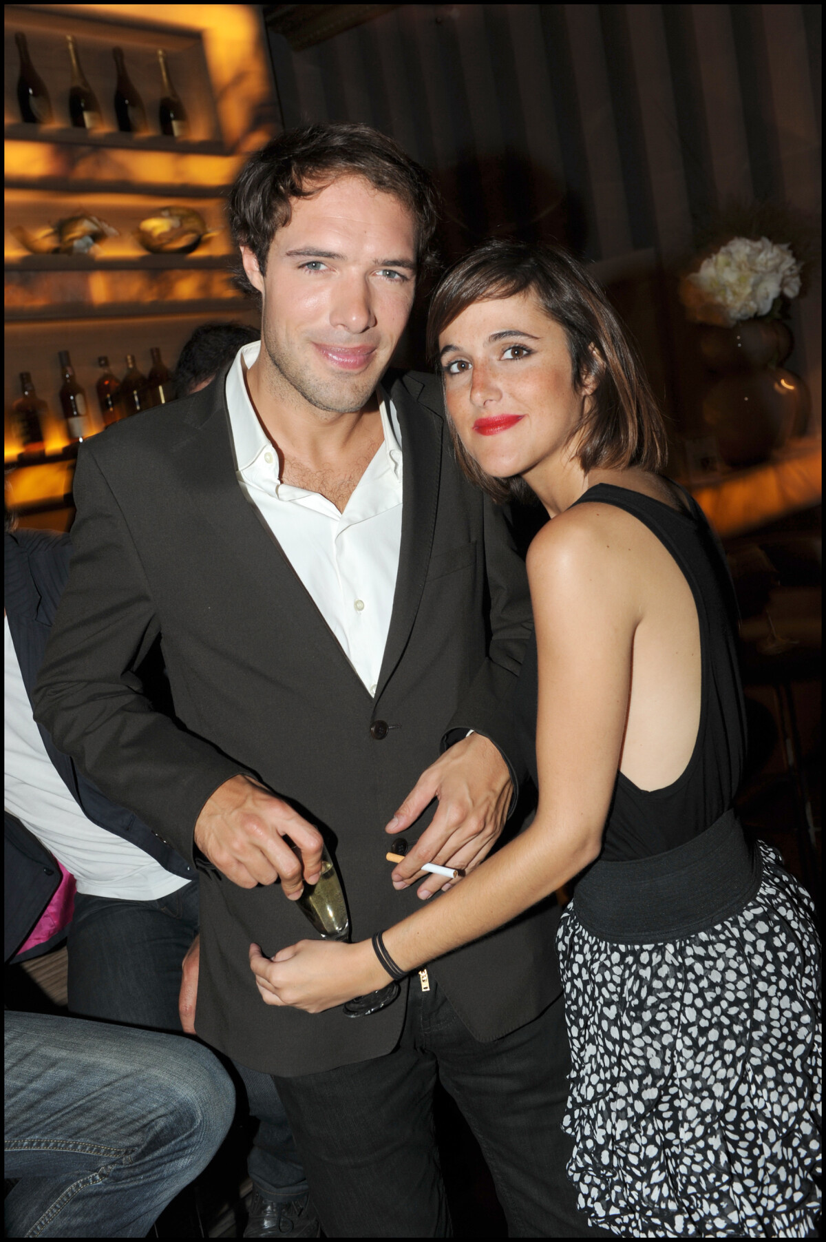 Photo : Victoria et Nicolas Bedos, en show case privé à l'Arc, Paris ...