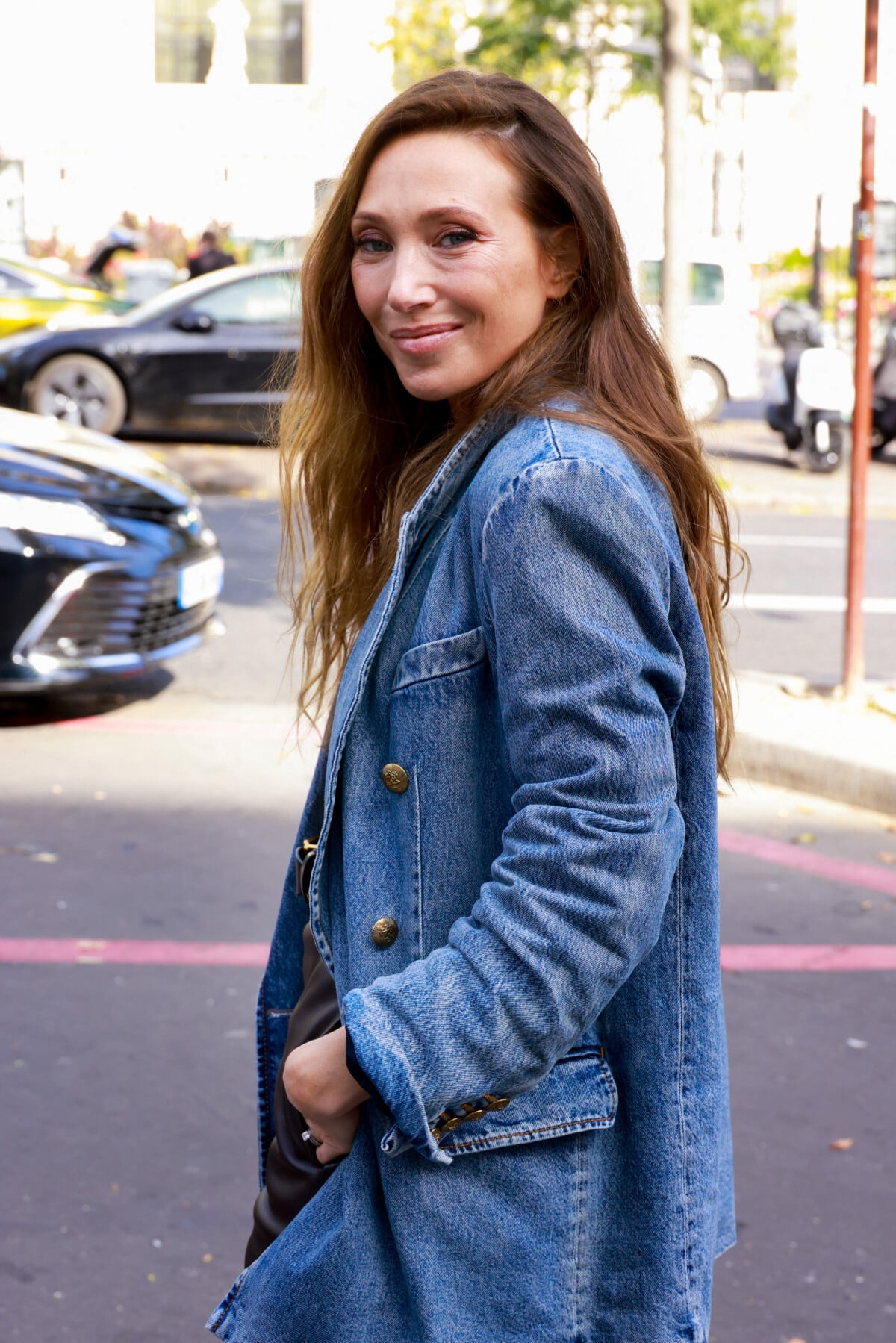 Vidéo : Laura Smet retrouve David Hallyday et sa richissime belle-soeur ...