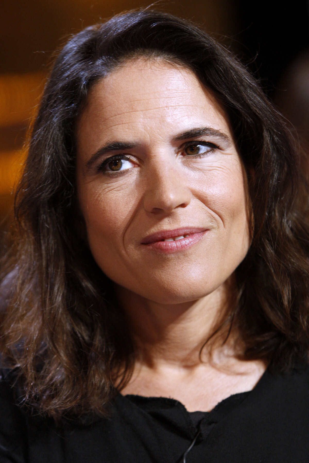 Photo : Mazarine Pingeot posant lors d'une séance photo à Paris, France ...