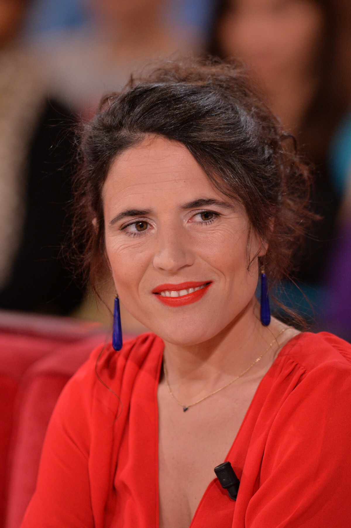 Photo : Mazarine Pingeot assistant à l'enregistrement de Vivement ...