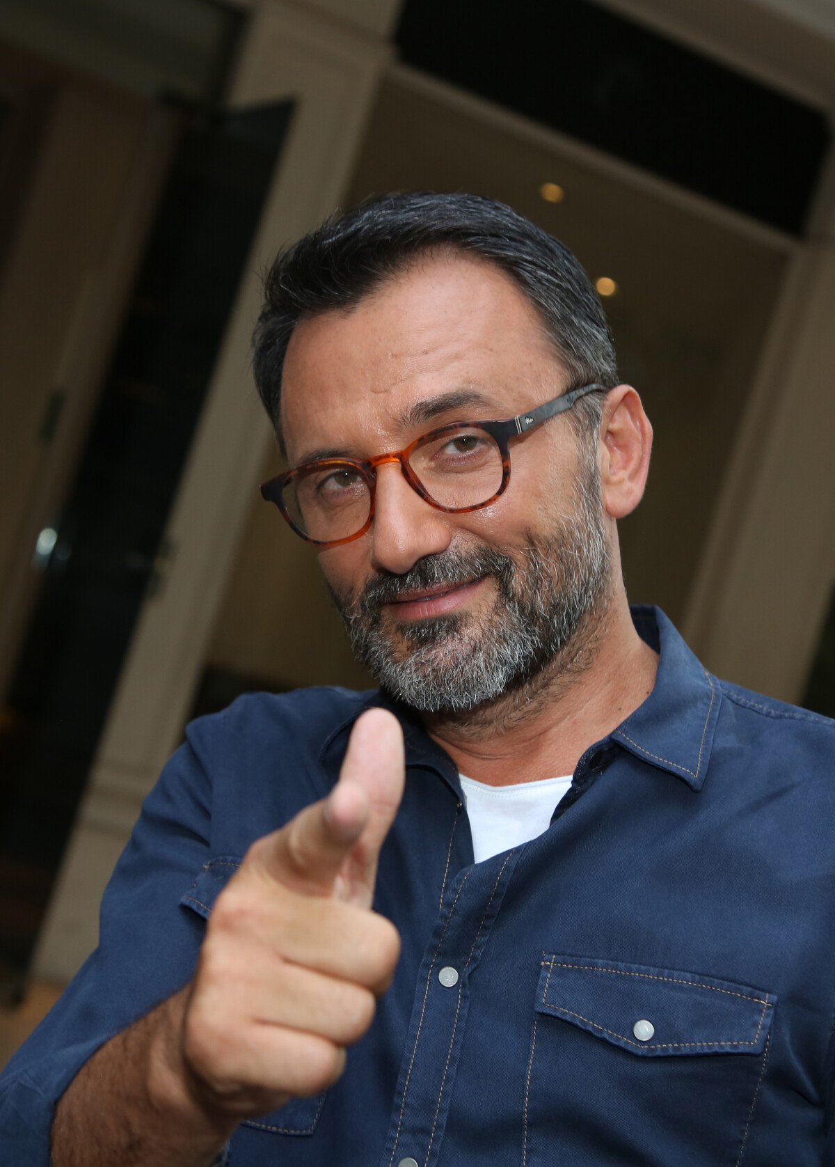Photo : Exclusif - Frédéric Lopez arrive pour l'enregistrement d'une ...