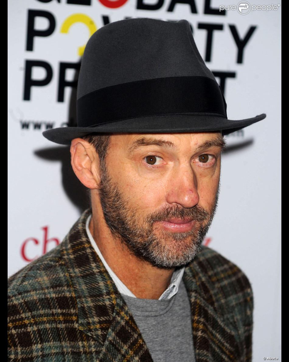 Anthony Edwards lors du lancement du DVD 1.4 Billion Reasons à New York ...