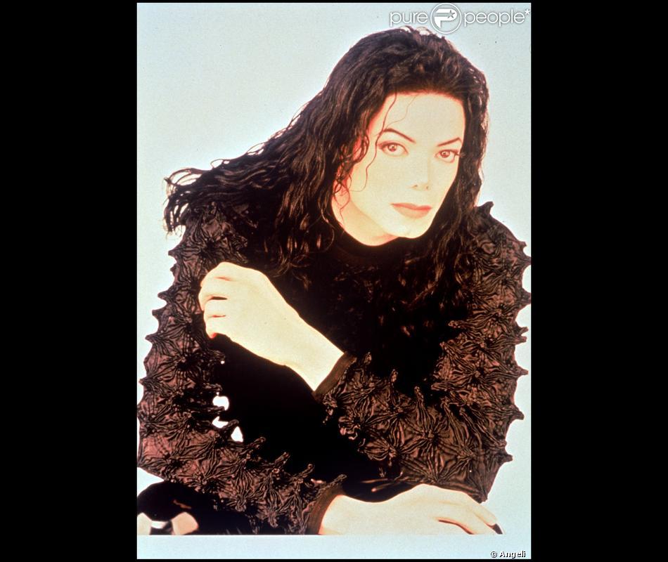Michael Jackson ressemble un peu à Marie-France - Purepeople