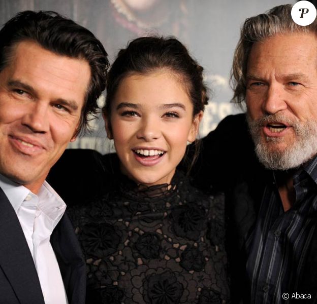 Josh Brolin et Jeff Bridges entourent la belle pornostar Jenna Jameson ...