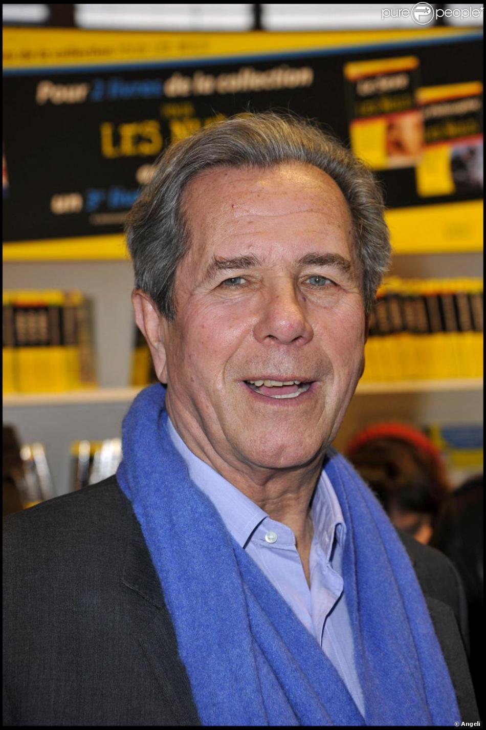 Jean-Louis Debré au Salon du Livre, à Paris, en mars 2011. - Purepeople
