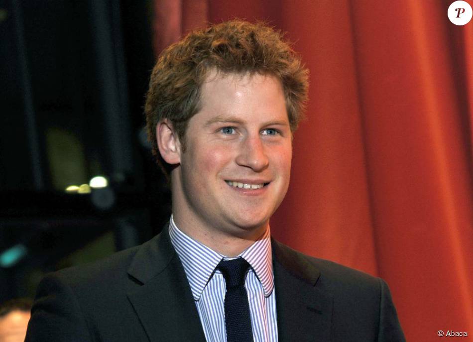Le prince Harry le 18 décembre 2010 à Berlin - Purepeople