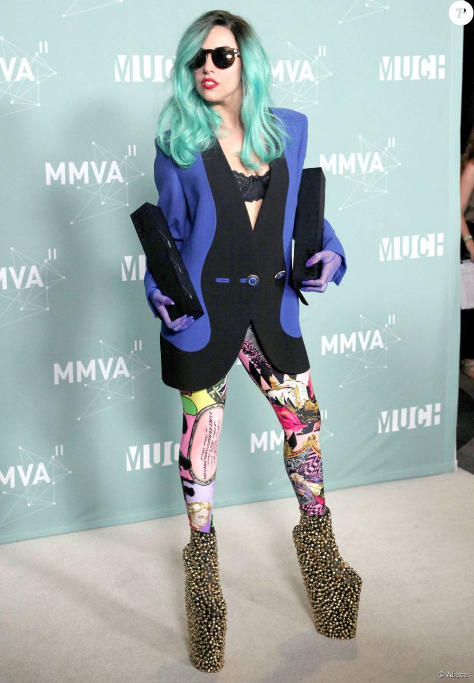 L'unique et extravagante Lady Gaga à Toronto en juin 2011. - Purepeople