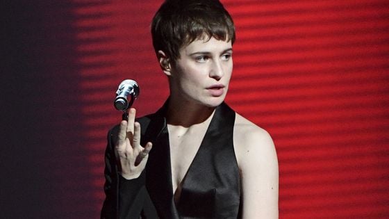 Vidéos de Christine and the Queens - Ode (Purepeople)