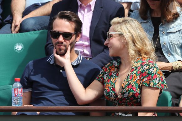 Photo : Marilou Berry et son compagnon Alexis dit Le Diamantaire (artiste street art) - Les ...