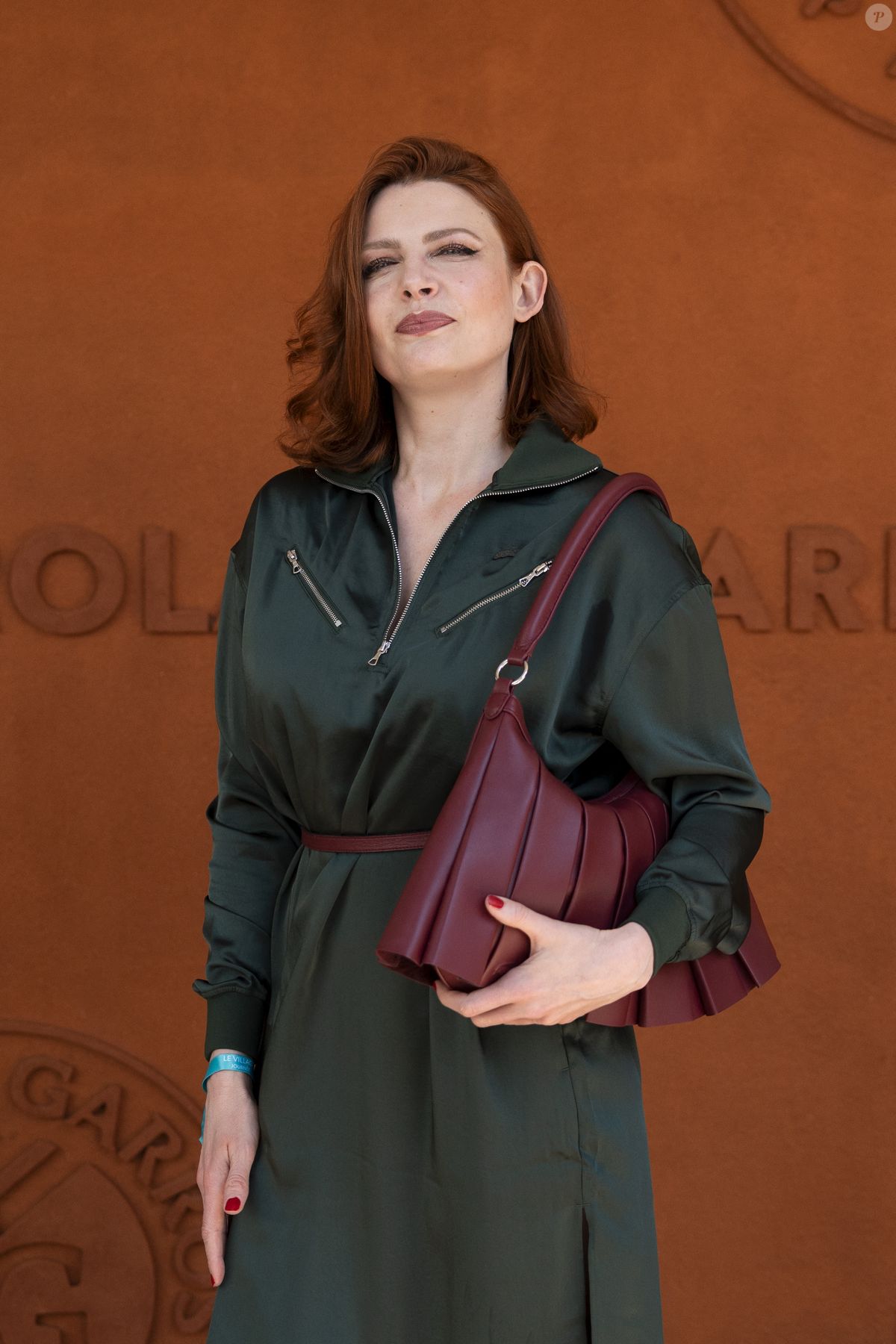 Photo : Elodie Frégé au village lors des Internationaux de France de ...