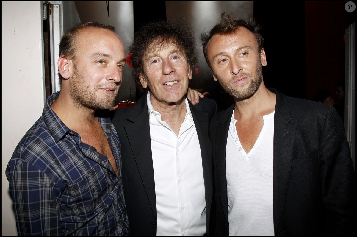 Photo : Toute leur vie, les deux frères ont pris soin de leur père. Alain Souchon et ses fils ...