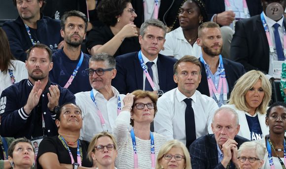Photo : Thomas Pesquet, Emmanuel Macron, Brigitte Macron en tribunes ...