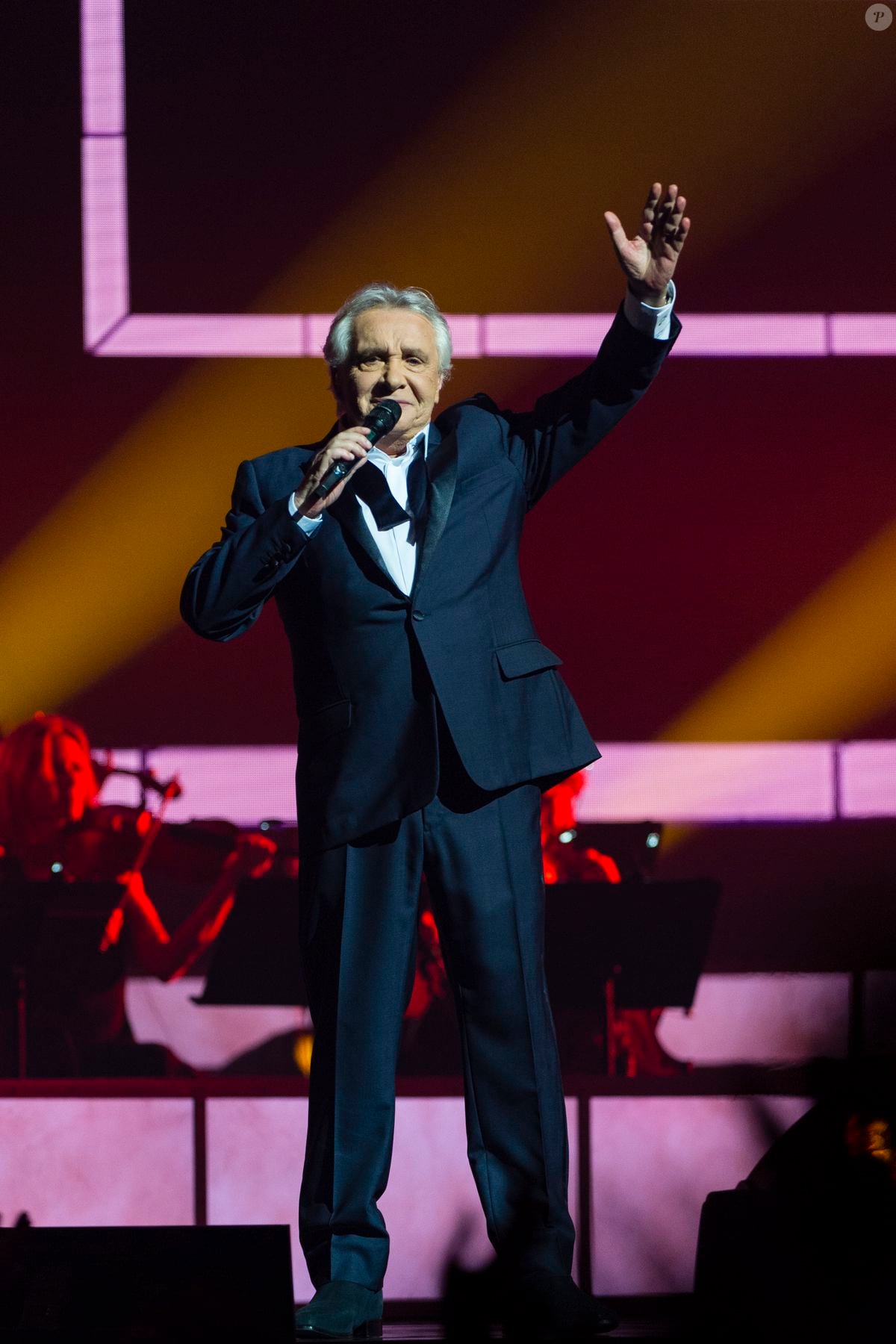 Photo : Exclusif -Michel Sardou - Ultime concert de Michel Sardou pour ...