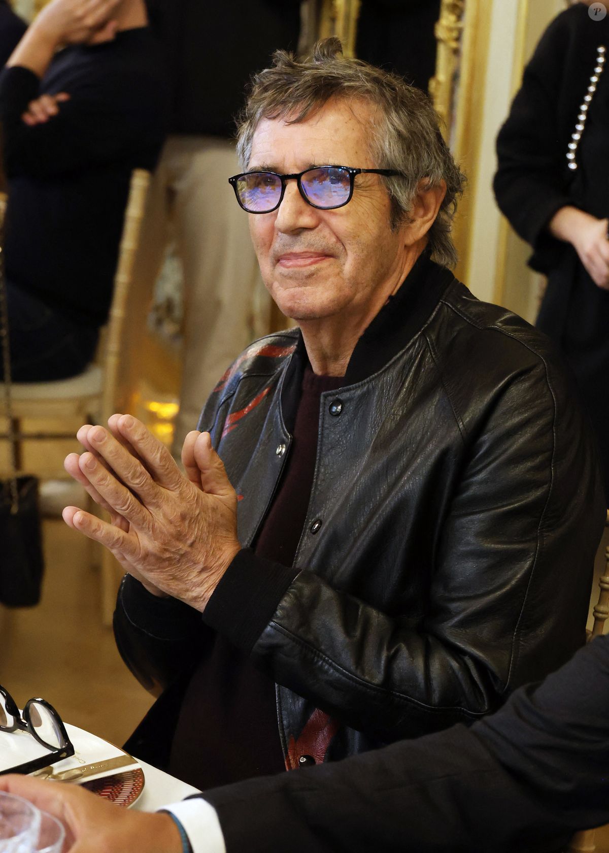 Photo : Julien Clerc est fan de cette cuisine simple, faite avec des ...