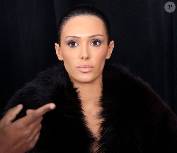 Bianca Censori s'exprime enfin sur sa robe invisible aux Grammy : la ...