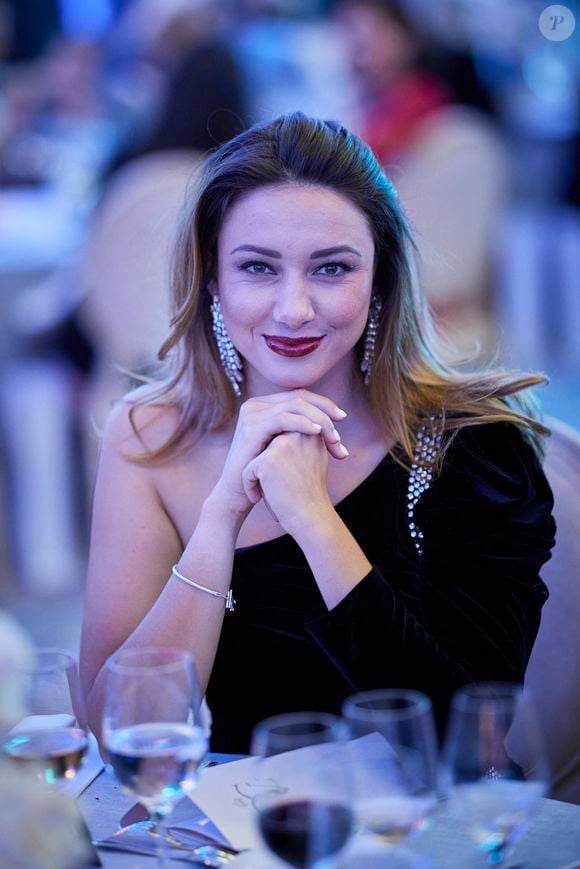 Après avoir été au chevet de son ex-compagnon Roger, Delphine Wespiser ...