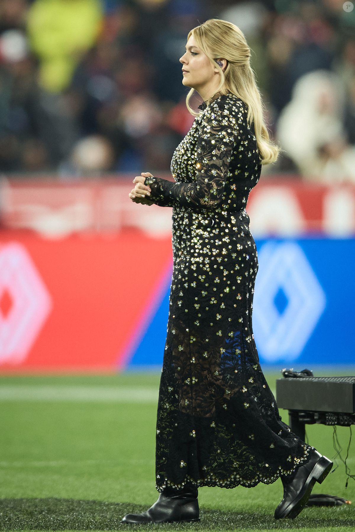 Photo : La chanteuse Louane (Louane Emera), représentante de la France ...