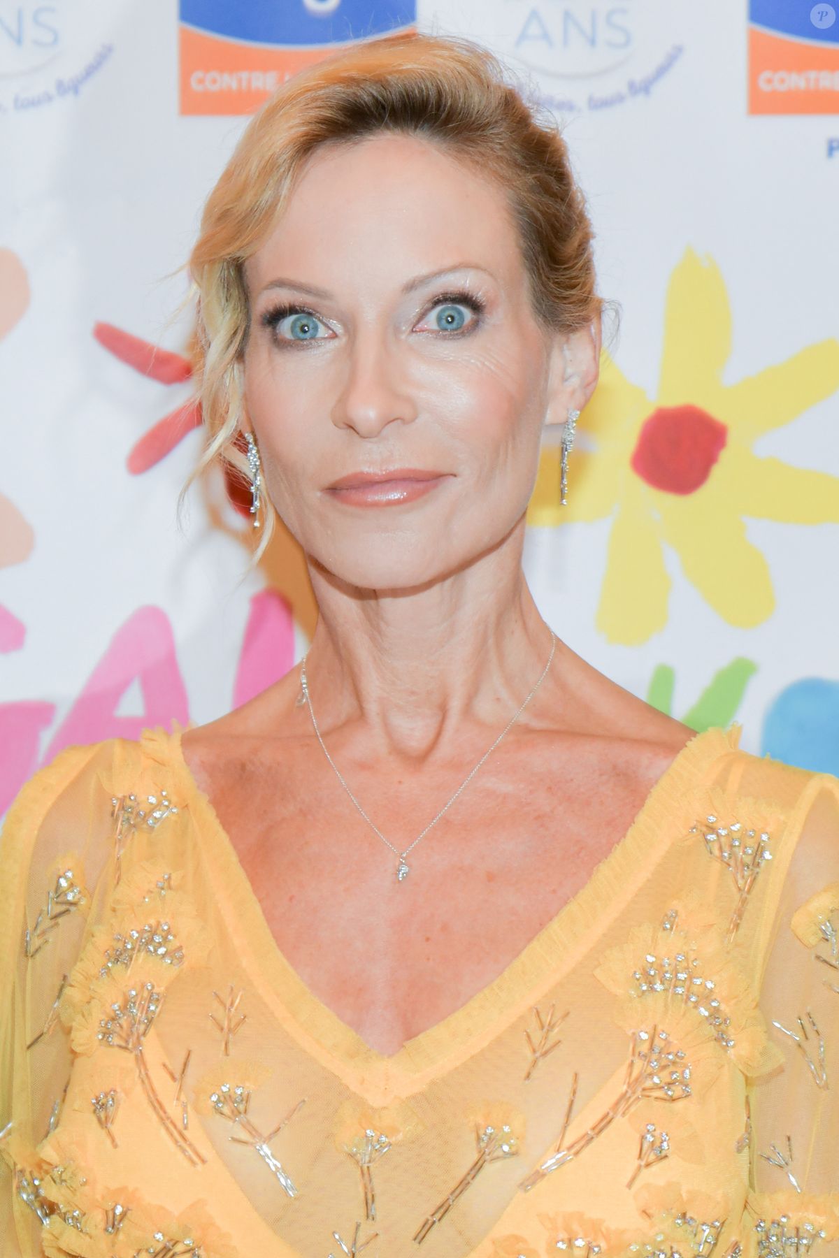 Photo : Rebecca Hampton portant une robe Christophe Guillarmé lors du ...
