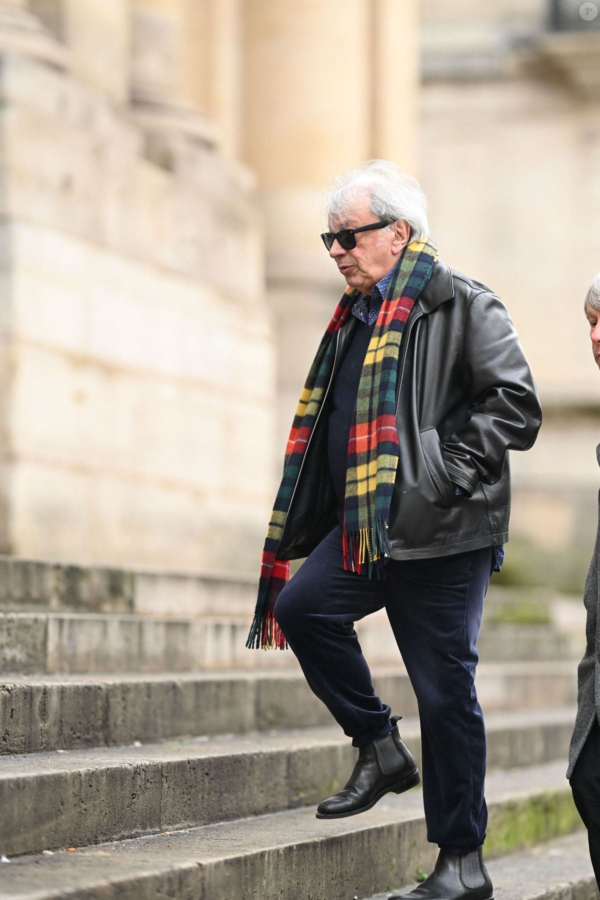 Photo : Hervé Vilard aux obsèques Georgette Lemaire en l'église Saint ...