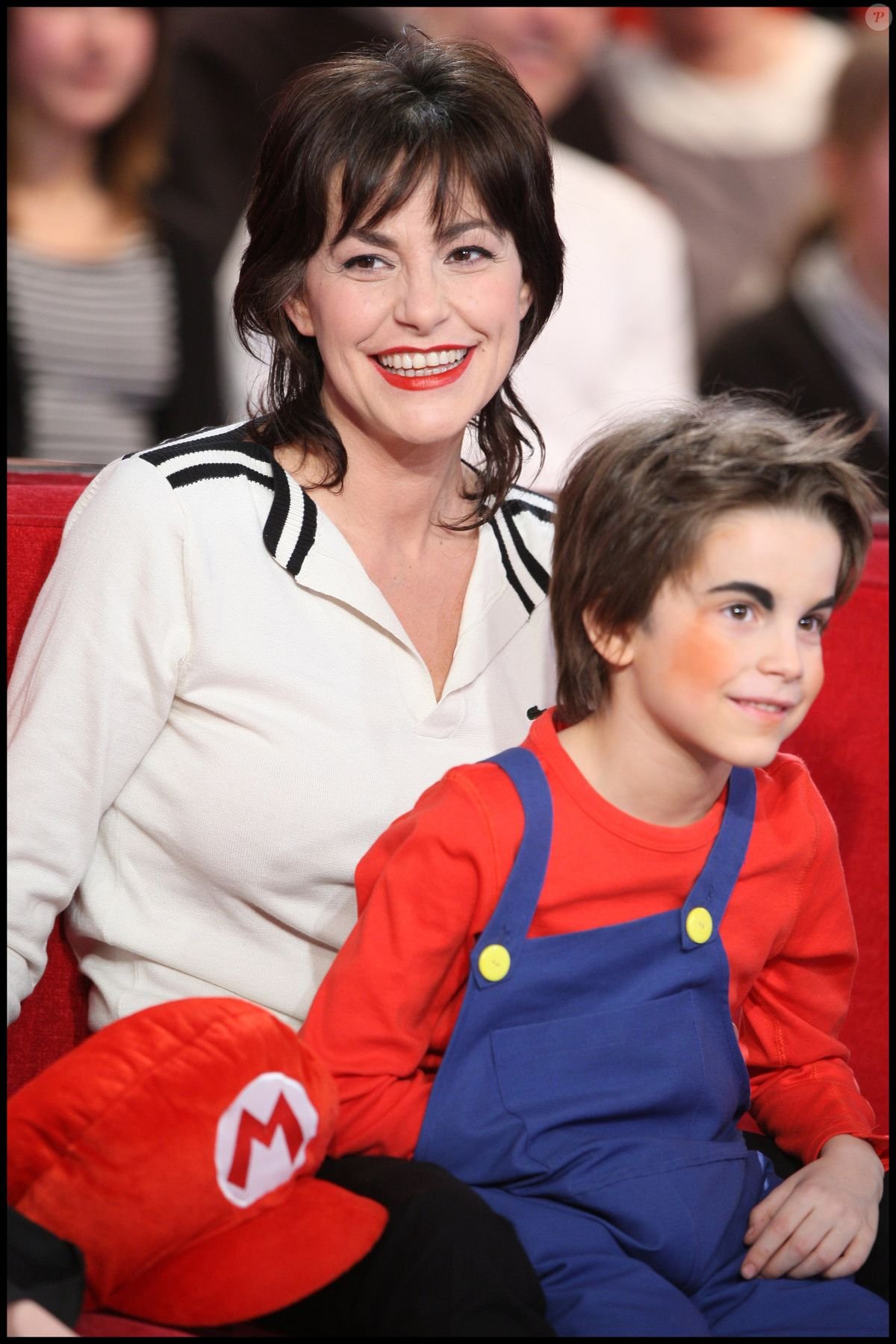 Photo : Lio et son fils Diego lors de l'enregistrement de l'émission "Vivement dimanche" le 17 ...